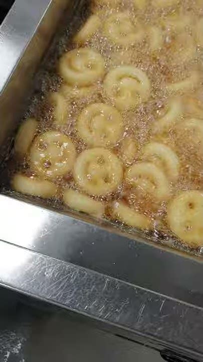 무서운 스마일 감튀 Youtube