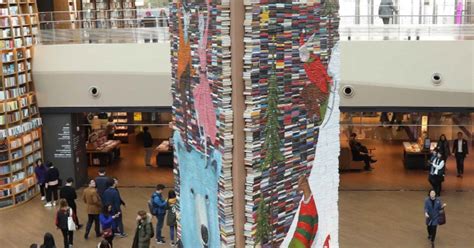 포토 책으로 만든 크리스마스 트리