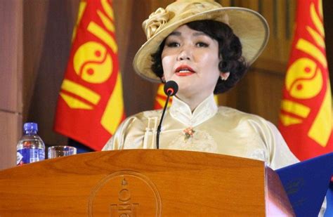 Ц Хуланг өнөөдөр шүүж байна E Mn