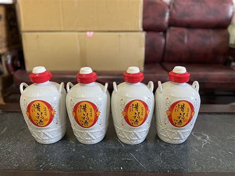 跑金酒禮盒建縣一百十三任小天燈玉璽牛玉璽豬 P9品酒網