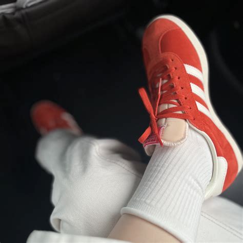 여름에 쨍하게 시원한 느낌 Kream