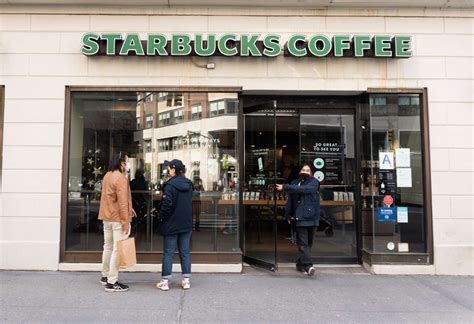 Starbucks Store Exterior