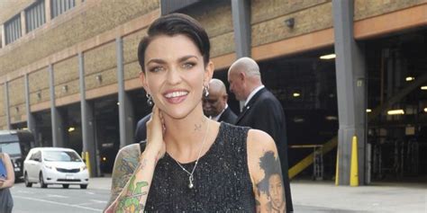 Oitnbs Ruby Rose Schools Us On Gender Fluidity Rambut