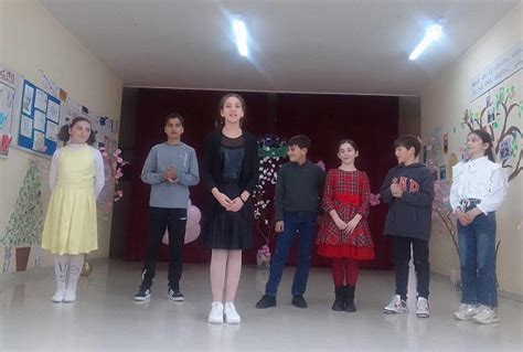 მახათაურის საჯარო სკოლის მოსწავლეებმა დედებსა და მასწავლებლებს ლამაზი და დასამახსოვრებელი დღე