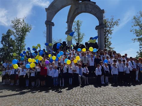 Атю́ша — село в Україні у Коропській селищній громаді Новгород Сіверського району Чернігівської