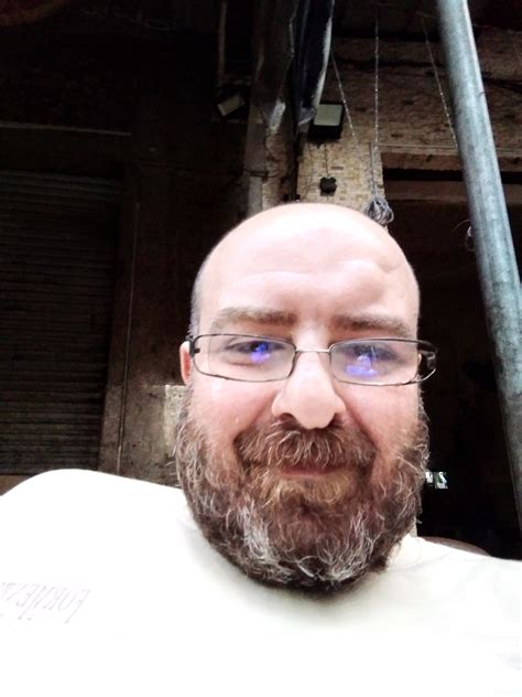 جينا نجيب الريحانى تزور قبر والدها Old Egypt History Facebook