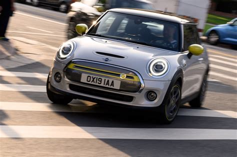New MINI Cooper SE Electric: First Look, First Ride and Pricing ...