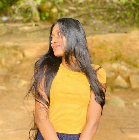 Vathnara Saree Vathnara Saree Added A New Photo