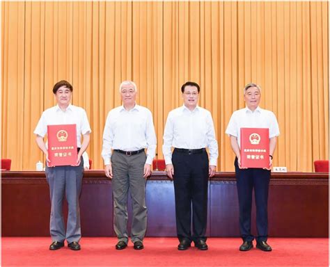 Cqus Professor Liu Hanlong Wins Award For Outstanding Science And Technology Contribution