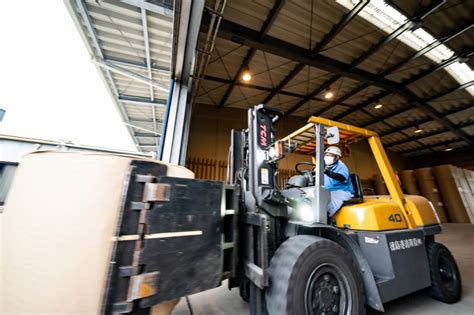 徳島港湾荷役株式会社 採用特設サイト