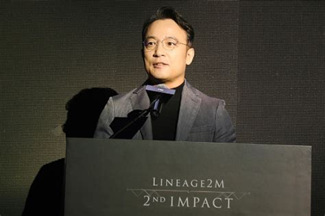 리니지 주역 김택진과 송재경 리니지2M 과 달빛조각사 들고 경쟁