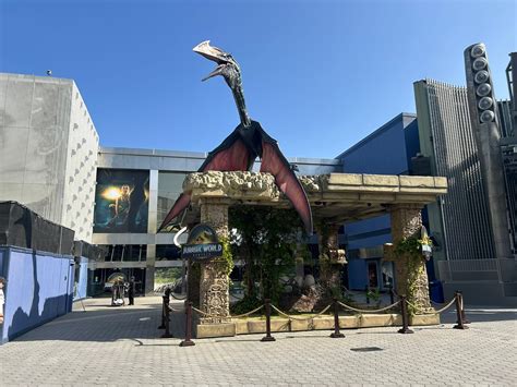 Jurassic Pedia Jurassic Pedia Presents Behind The Gates