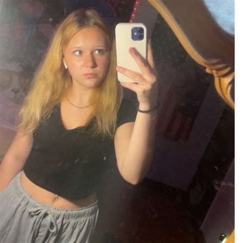 Kate Smith Kate0402 Snapchat Stories Spotlight And Lenses