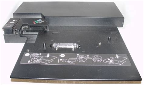 Lenovo docking station sa PCI E slotom za druge uređaje
