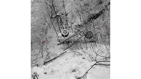 Джип се обърна в скат на ремонтиран път но без мантинели 168 Часа