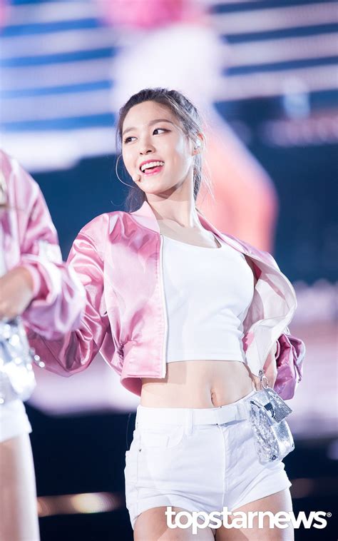 Korean Women South Korean Girls Kpop Girl Groups Kpop Girls Korean