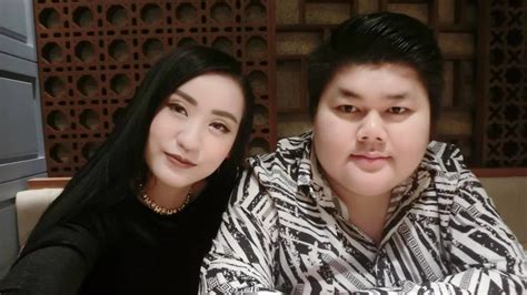 លោក ឌួង ឆាយ ត្រូរ បាន ព្រះ មហាក្សត្រ បញ្ចប់ គោរមងារ ជា ឧកញ៉ា Tnaot