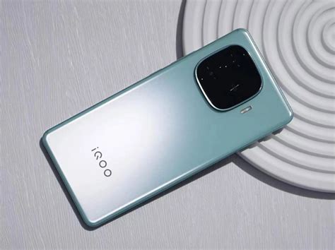 Vivo Iqoo Z Turbo Plus Chip Dimensity Gi R