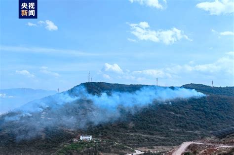 云南大理海东镇突发山火，400余名森林消防紧急增援直击现场澎湃新闻 The Paper