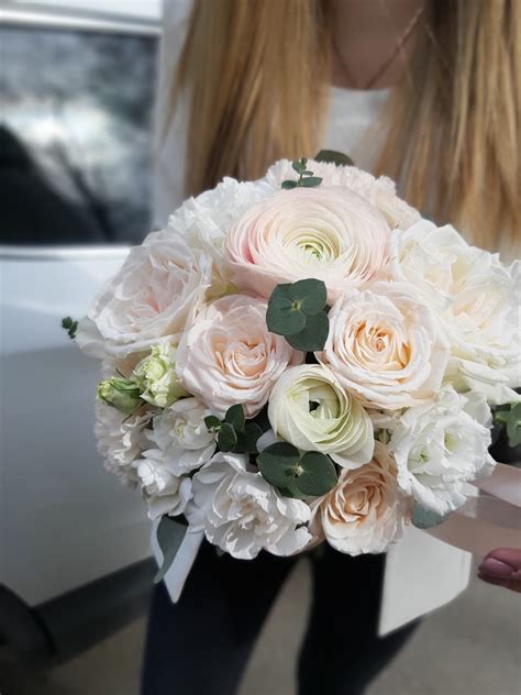 Свадебный букетик «История Любви Доставка круглосуточно