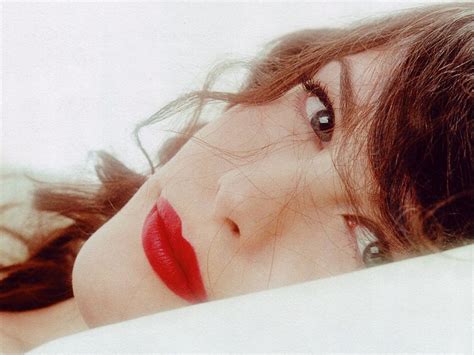 Liv Tyler Sexy Wallpaper Images