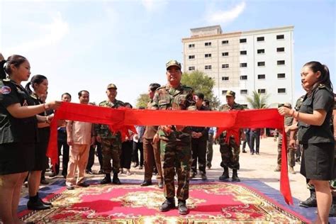 ឯកឧត្តម ឃួង ស្រេង អភិបាលរាជធានីភ្នំពេញ