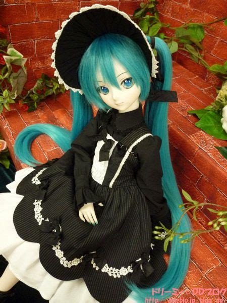 Hatsune Miku Dollfie Dream Figure