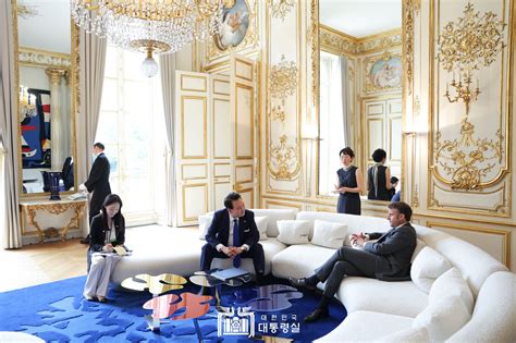 대통령실 사진뉴스는 여전하네요 클리앙