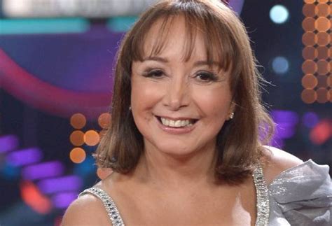 La Chilindrina Sufre Aparatosa Caída En Un Teatro