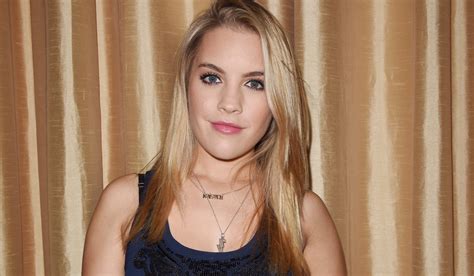 Kristen Alderson Sexy