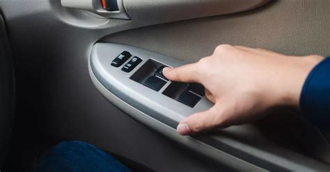 Babe Known Car Window Button That Can Help To Prevent Serious Injuries Daily Record