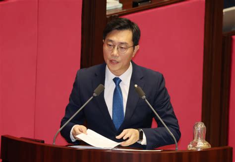 임성근 구명 로비 의혹 제보자 명예훼손…경찰 장경태 의원 불송치