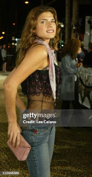 15538 Lake Bell Photos And High Res Pictures Getty Images