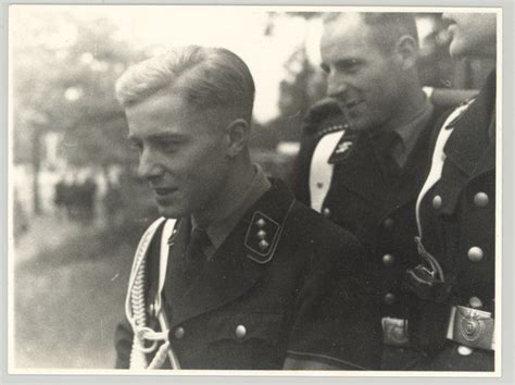Ss Untersturmf Hrer Jochen Piper Commander Companies Leibstandarte