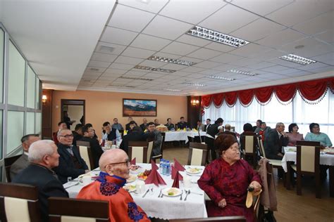 ЦЕГ АХМАДУУДАА ХҮЛЭЭН АВЧ ХҮНДЭТГЭЛ ҮЗҮҮЛЛЭЭ Control Mn