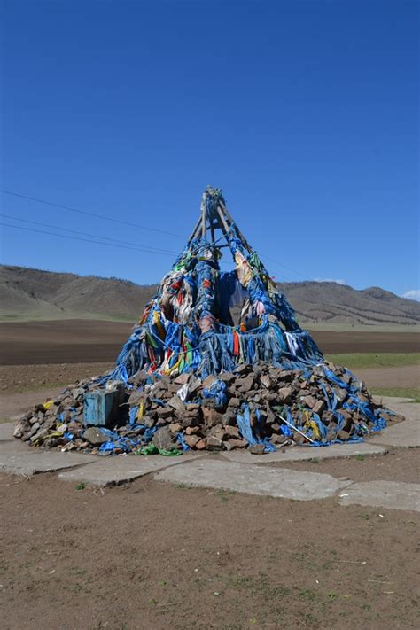 Хил хамгаалах байгууллага БУУРАЛ ААВЫН ОВОО Тэшиг сумаас 18 км зайтай байрладаг Энэ