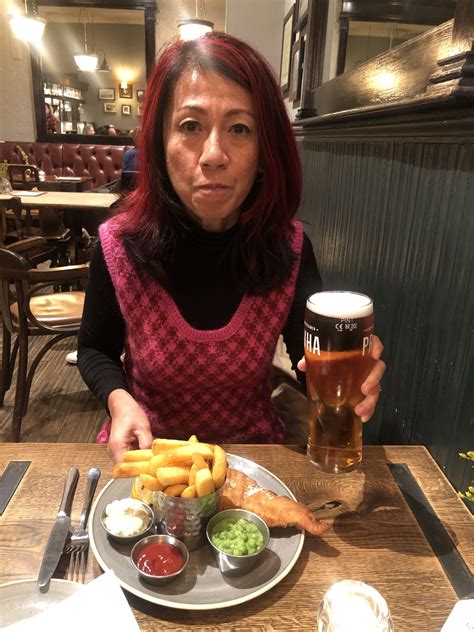 The Flask Hampstead London Nw3 1he 17 November 2022 Mina Is Fish