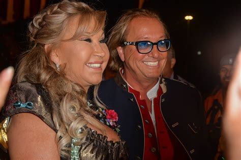 Die Geissens Carmen Geiss Halbnackt Fans Raubts Den Atem Derwestende