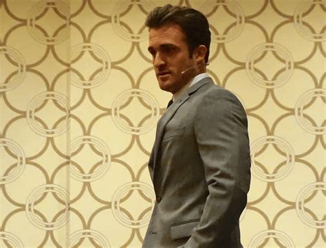 Matthew Hussey Live Event Gives Female Pickup Lines That Work Beyond Black And White