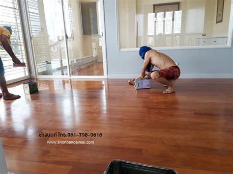ทาสีเคลือบเงาพื้นไม้ รับติดตั้งบันไดไม้ บันไดบ้าน ตั้งตั้งราวบันได ราวลูกกรงไม้ บัวพื้น รับปู