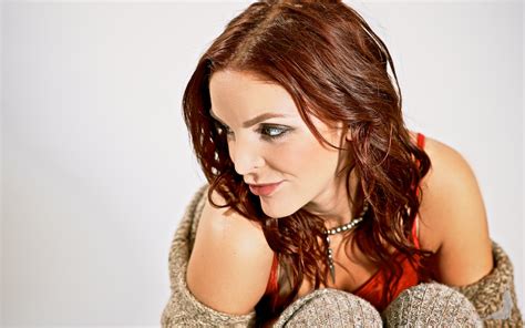 Giveaway To Ruby Ribbon Shape Wear