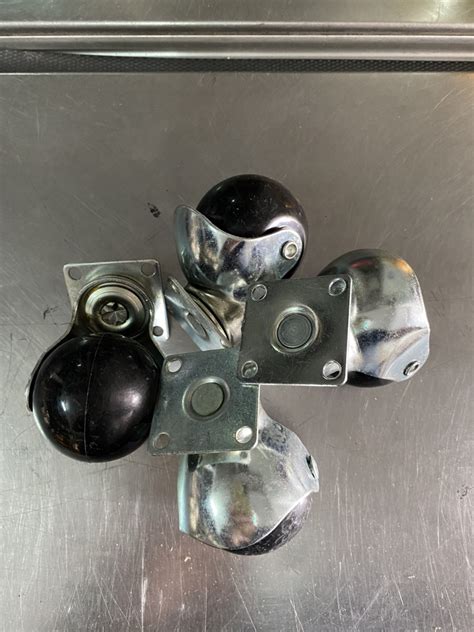 ล้อบอลกลมแบบ แป่น สินค้าล้างโกดัง อย่างดี Prd Group Thaipick