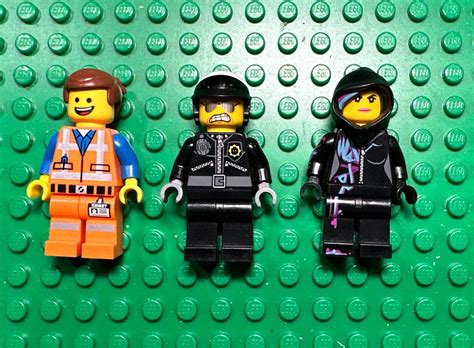 Lego Movie Emmet Wyldstyle