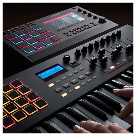 Akai Professional Mpc Live Ii Standalone Production System Nearlynew Na