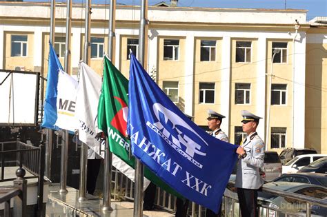 Бүтээн байгуулалтын эзэд болсон барилгачид баярын өдрөө тэмдэглэлээ