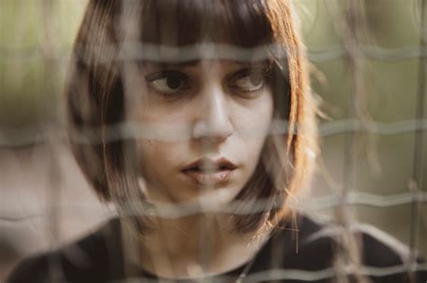 Retrato De Una Mujer Joven Y Bella Foto Premium