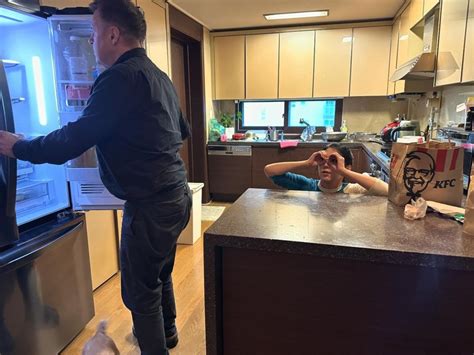 사유리 ‘마약 전과 로버트 할리 밀착 감시 “수상하면 바로 신고”