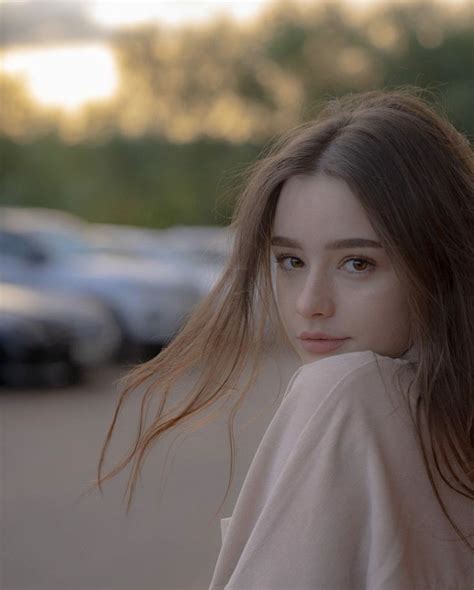 Pin Auf Dasha Taran