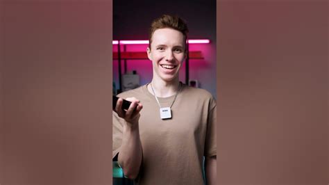 Кто смешнее: Алиса или Маруся? - YouTube