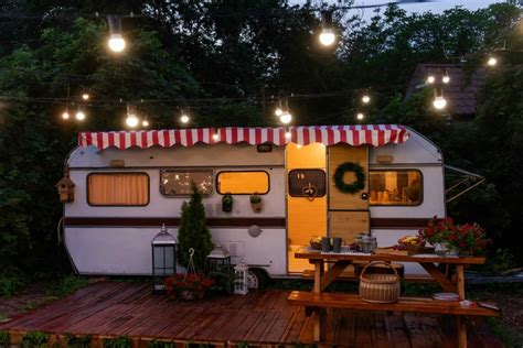 Festive Rv Decorations That Will Get You In The Spirit Getaway Couple